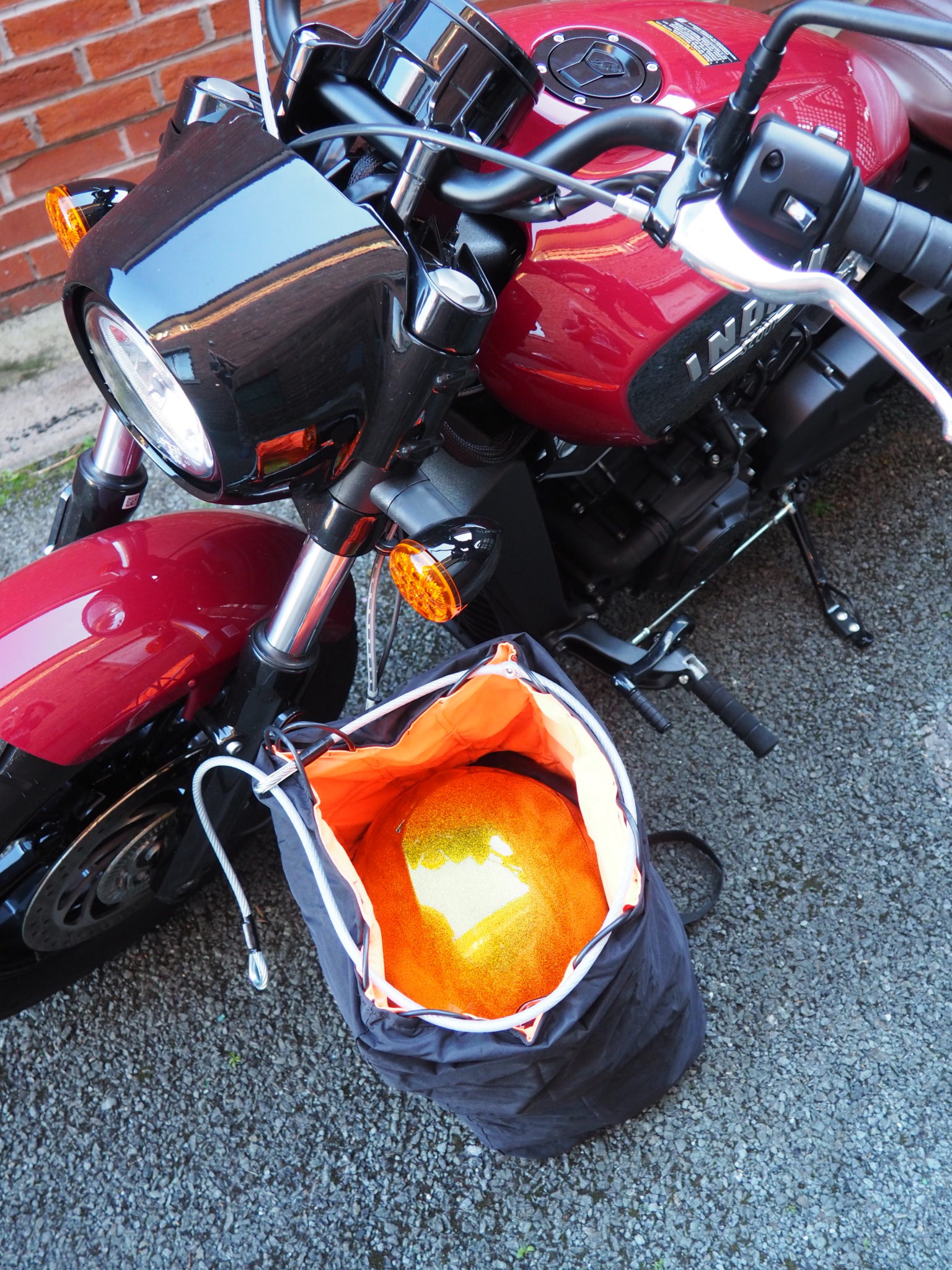 REVIEW: Deemeed Double Helmet Bag | American-V Magazine